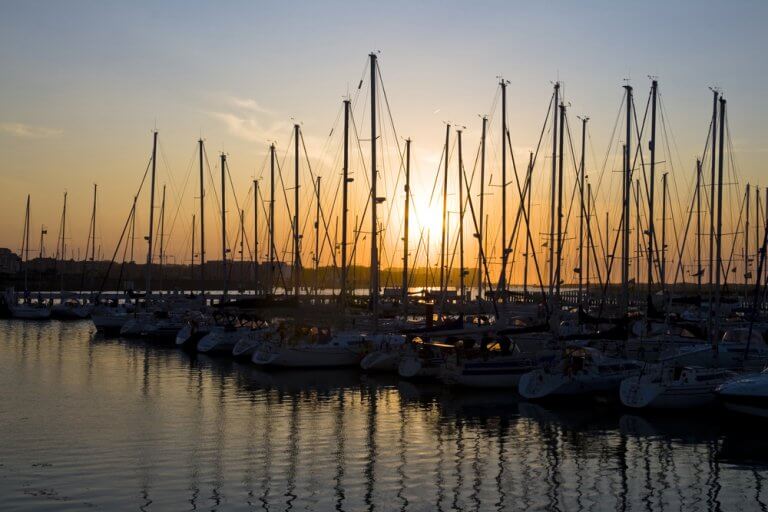 Jachthaven Nieuwpoort breidt uit met 500 ligplaatsen en 1.000 woningen ... Jachthaven Nieuwpoort breidt uit met 500 ligplaatsen en 1.000 woningen ...