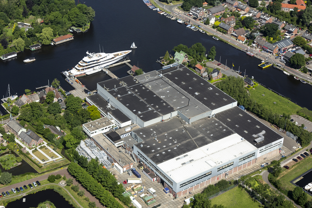 Nieuwe werf Feadship in Amsterdamse haven kan nóg grotere jachten ...