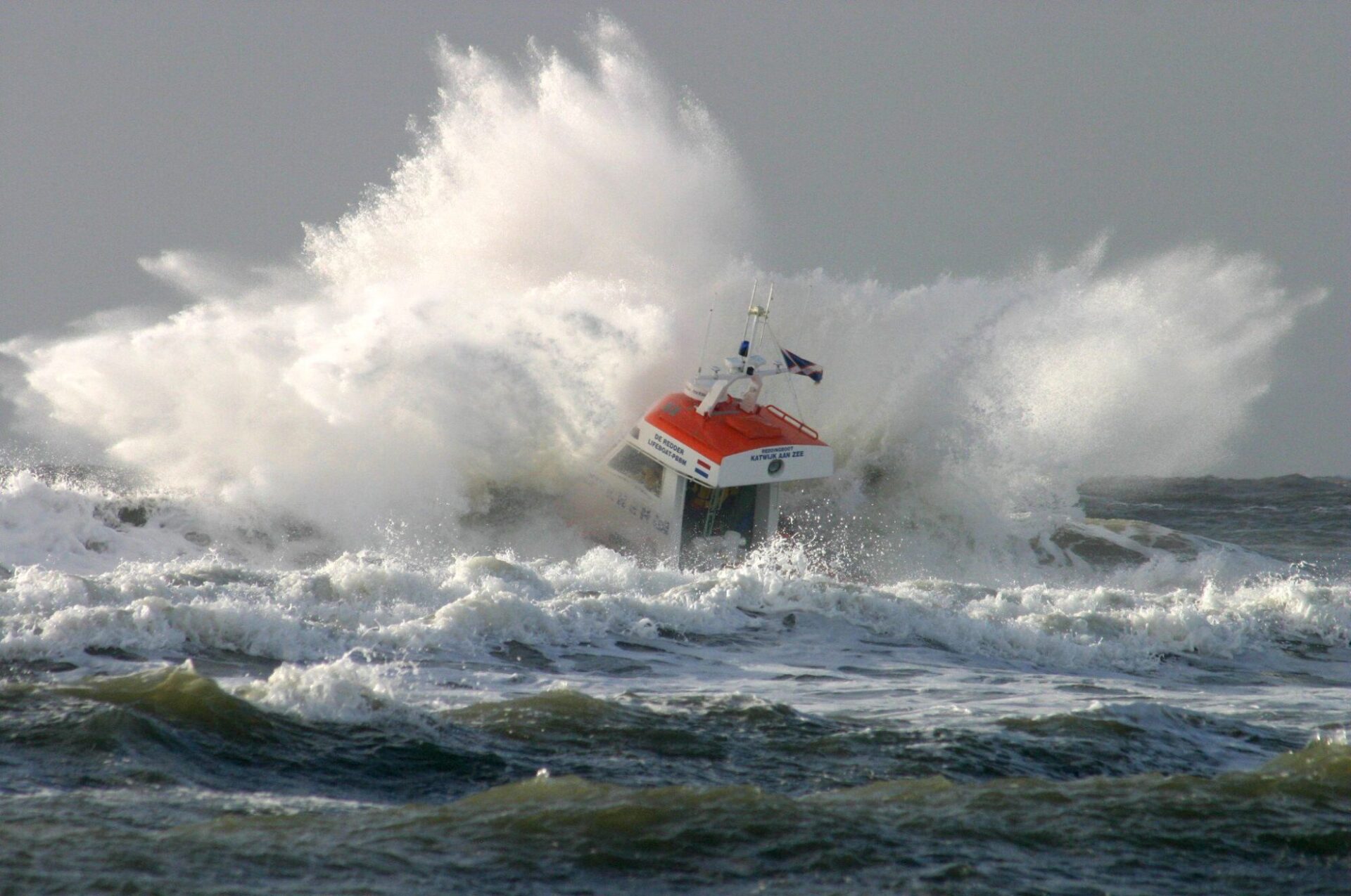 Jachtmakelaar Daan Hamburger begeleidt belangeloos de registratie van ...