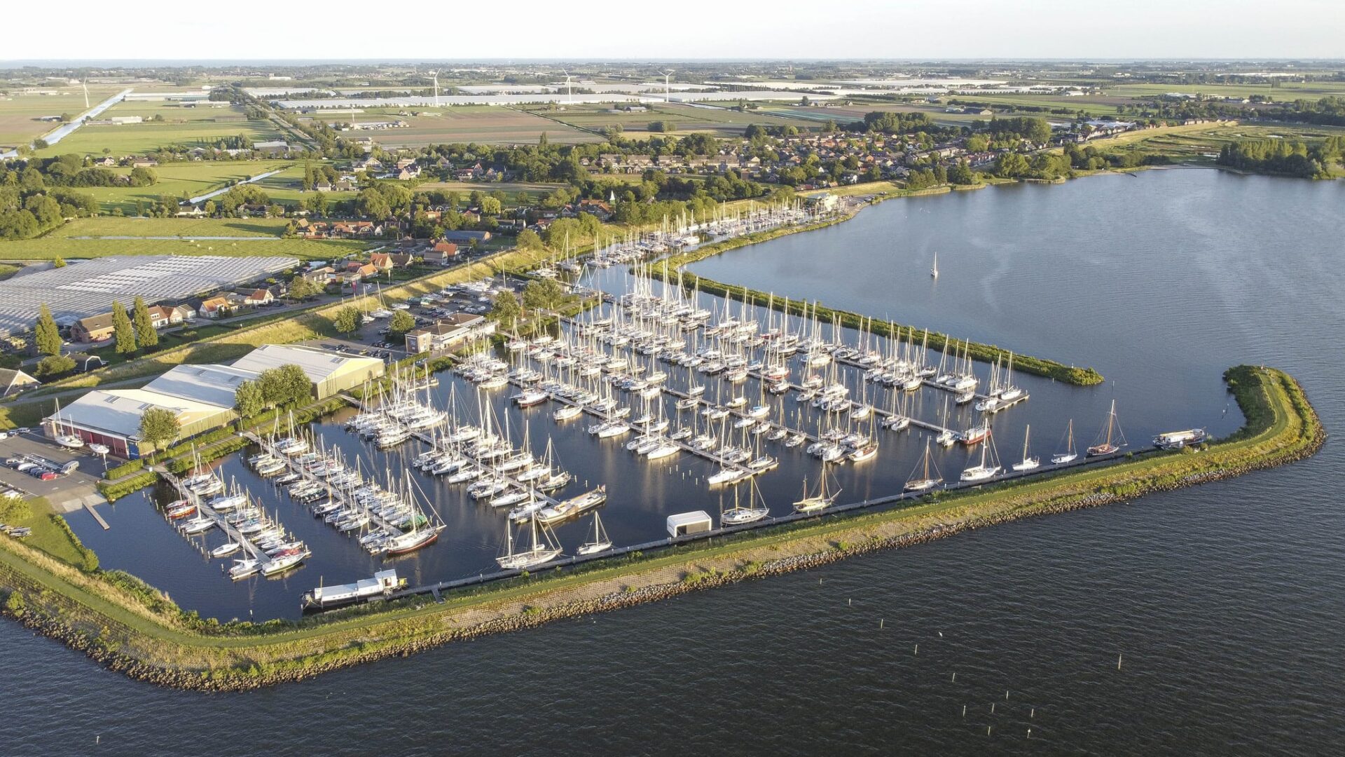 Jachthaven Andijk bestaat veertig jaar - BootAanBoot.nl