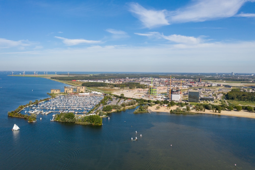 Nederlands grootste watersportevenement voor kust van Almere Poort ...