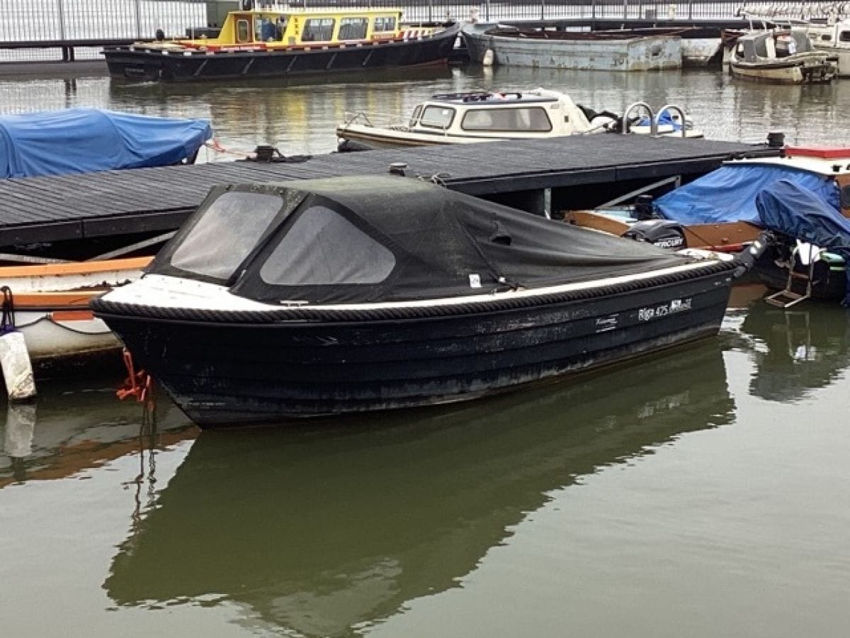 Grachtenboten in online veiling - BootAanBoot.nl