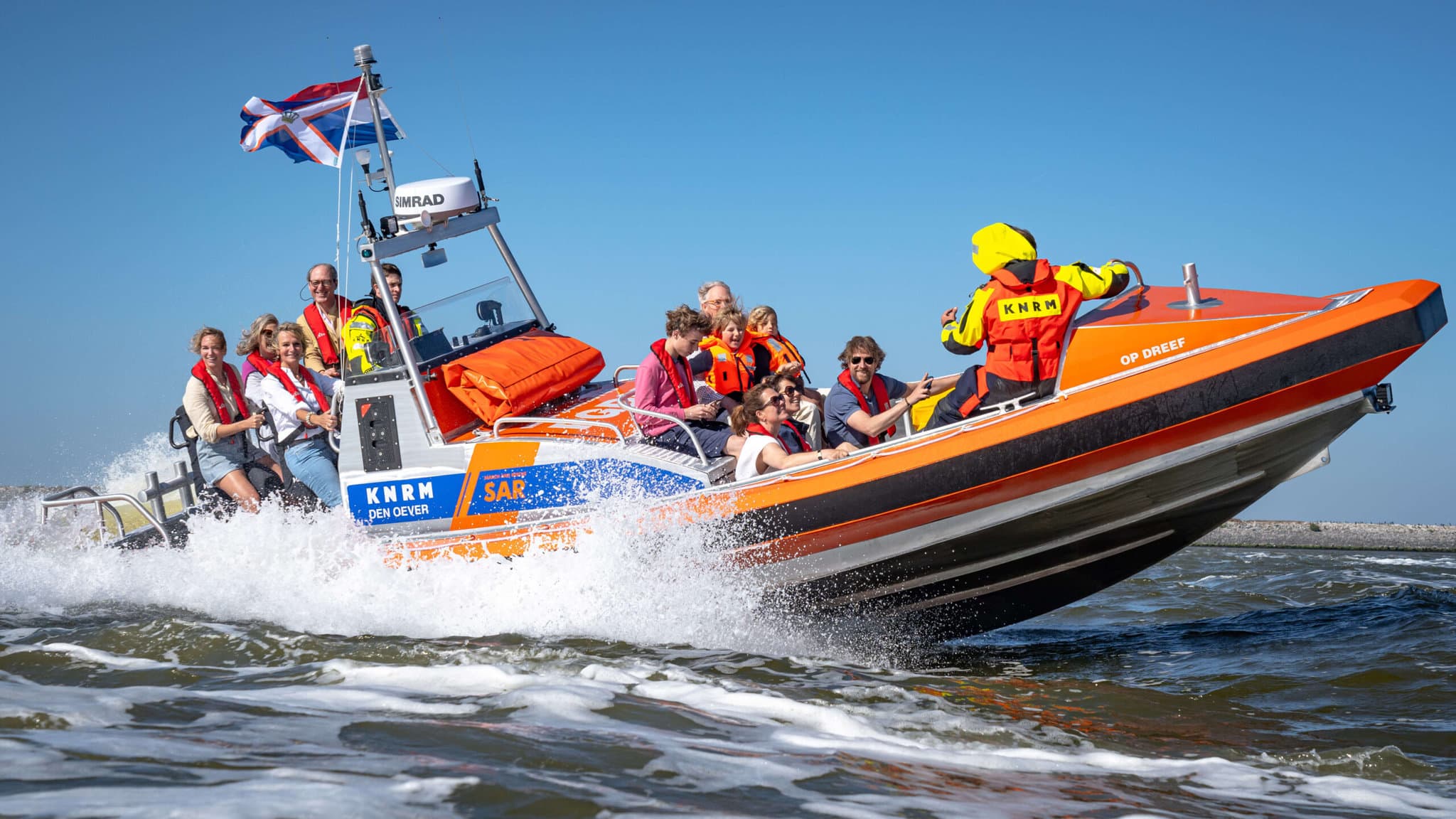Nieuwe reddingboot KNRM Den Oever - BootAanBoot.nl