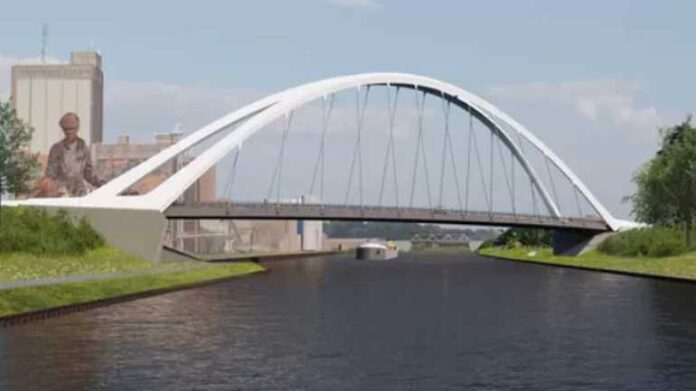 Brug in aanbouw over Twentekanaal ingestort - BootAanBoot.nl